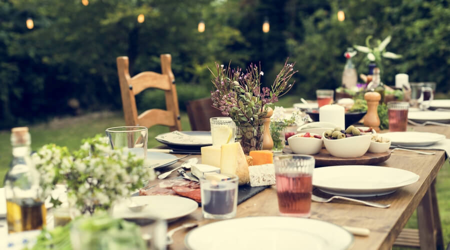 8 Cool Garden Party Ideas For The Summer - The Rub BBQ